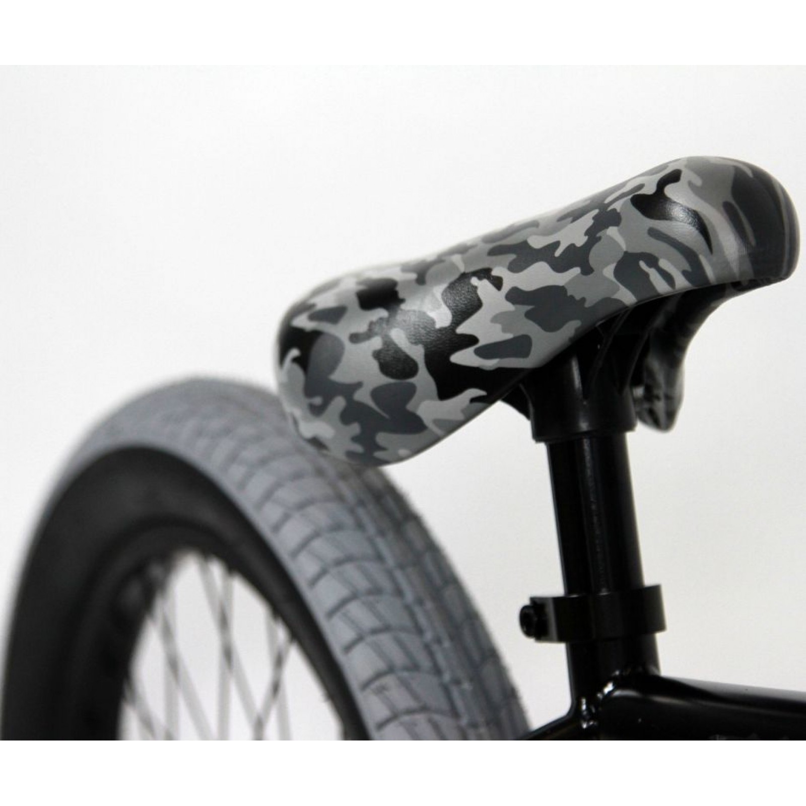 Blackeye 2022 Commando 20" BMX Bike | Matte Black/Snow Camo | BMX Bible Australia
